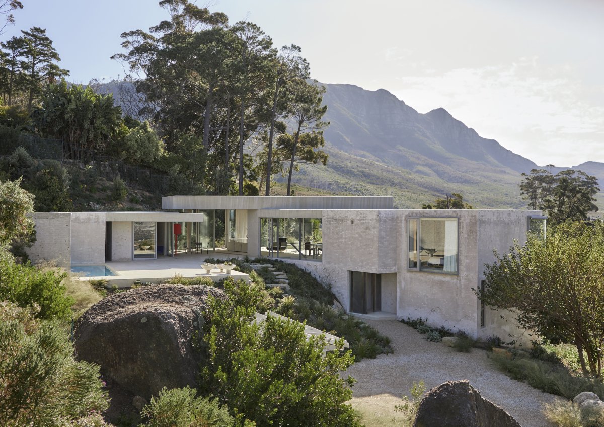 YinjiSpace - Chris Van Niekerk x Mountain House